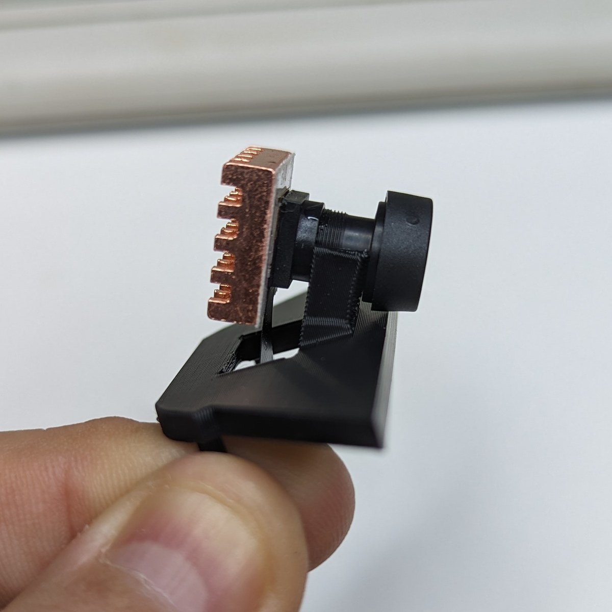 Friction-fit camera, side view.jpg — Rudd-O.com