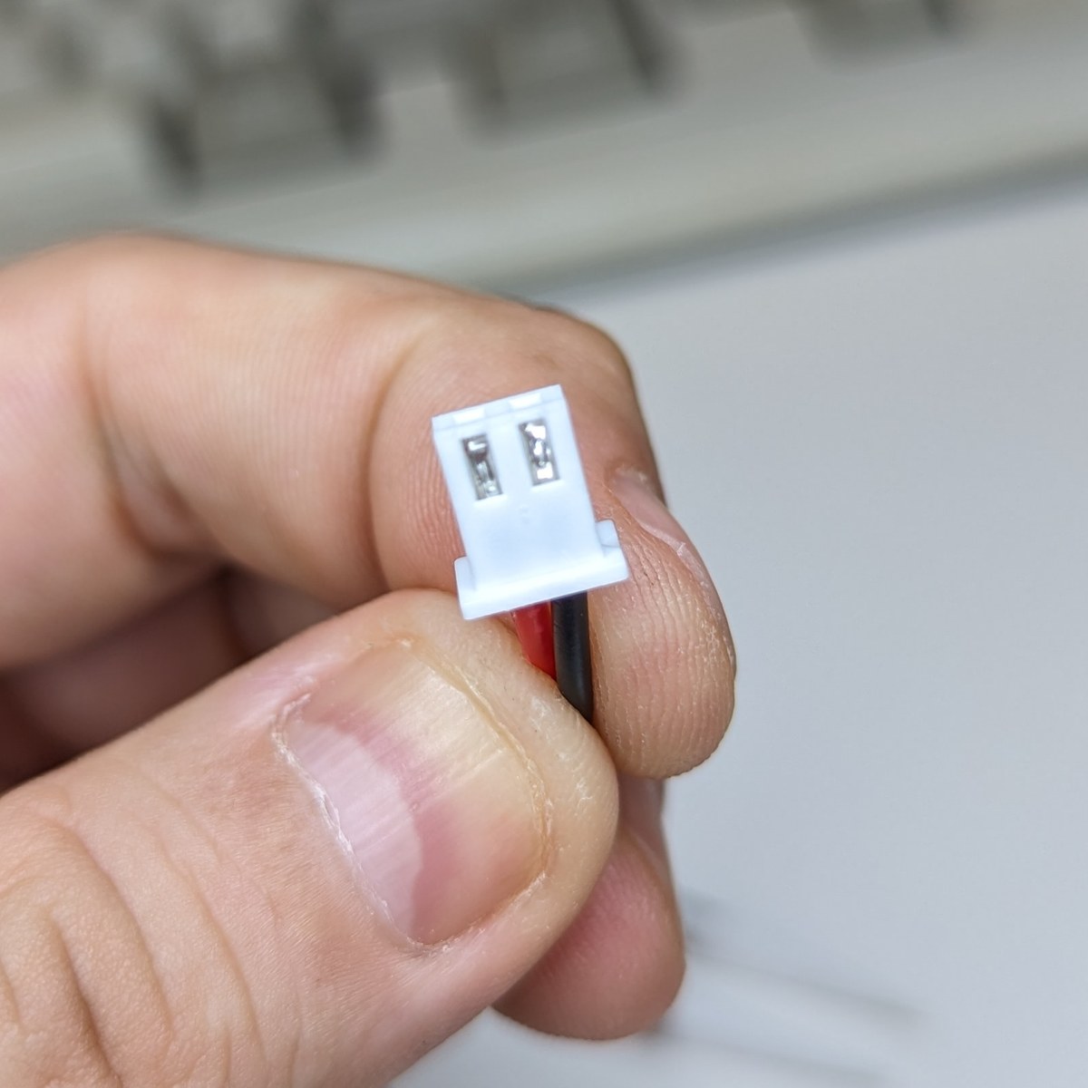 JST XH connector of the LED extension cord, finished.jpg — Rudd-O.com